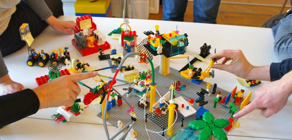 Realiza proyectos más ágiles con Scrum + LEGO® Serious Play® - Blog Joinnus