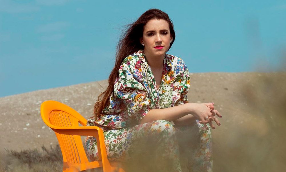 Andrea Mendoza lanza su primer single, "March Eleven" - Blog Joinnus